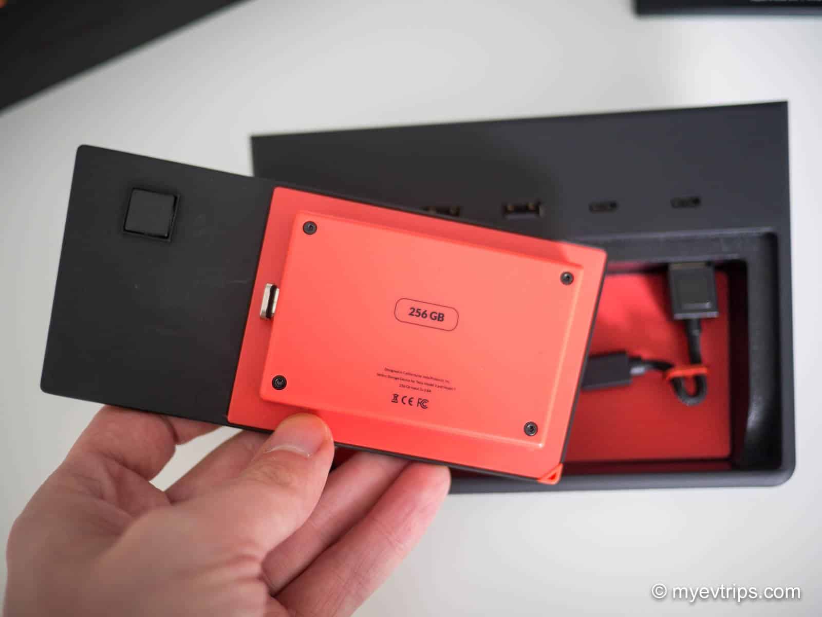 Jeda Hub Review - What is it and Why You Might Need It in Your Tesla